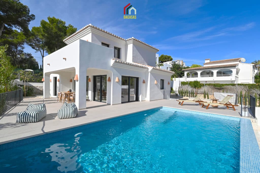 Villa de lujo con vistas al mar en El Portet, Moraira | Dacasas